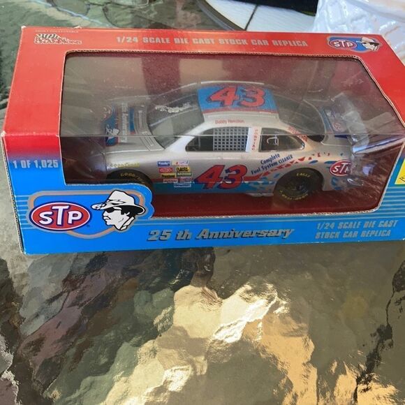 racing champions | Other | Stp Racingchampions 43bobbyhamilton | Poshmark